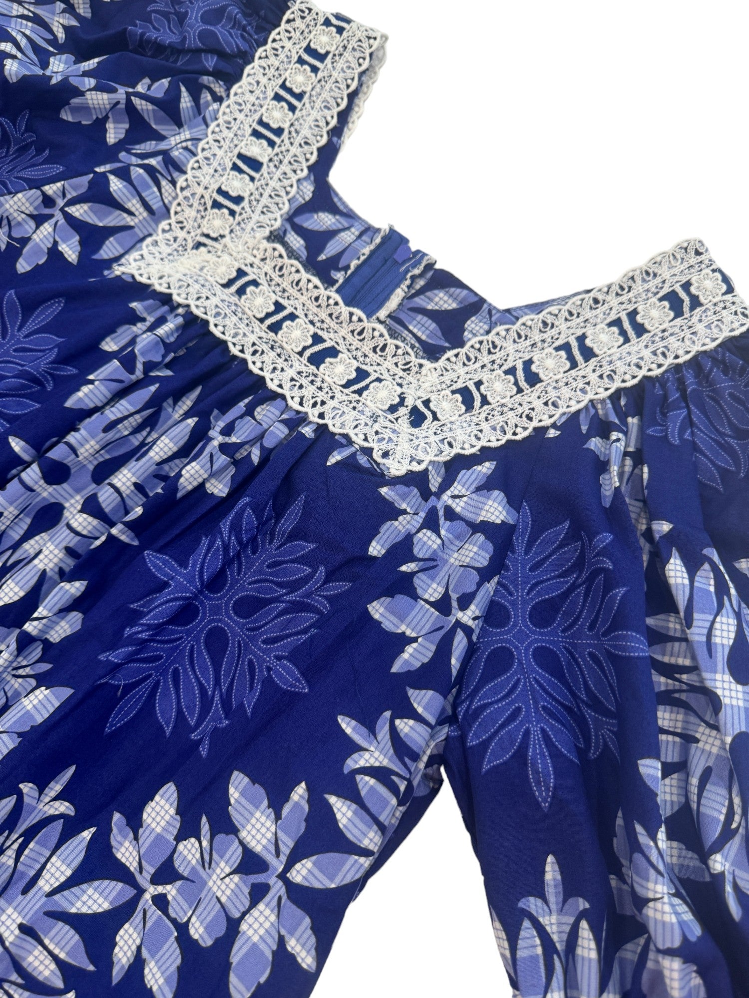 Hawaiian Quilting Motif with Palaka Muumuu - Blue / 8891 | Muumuu Mall ...